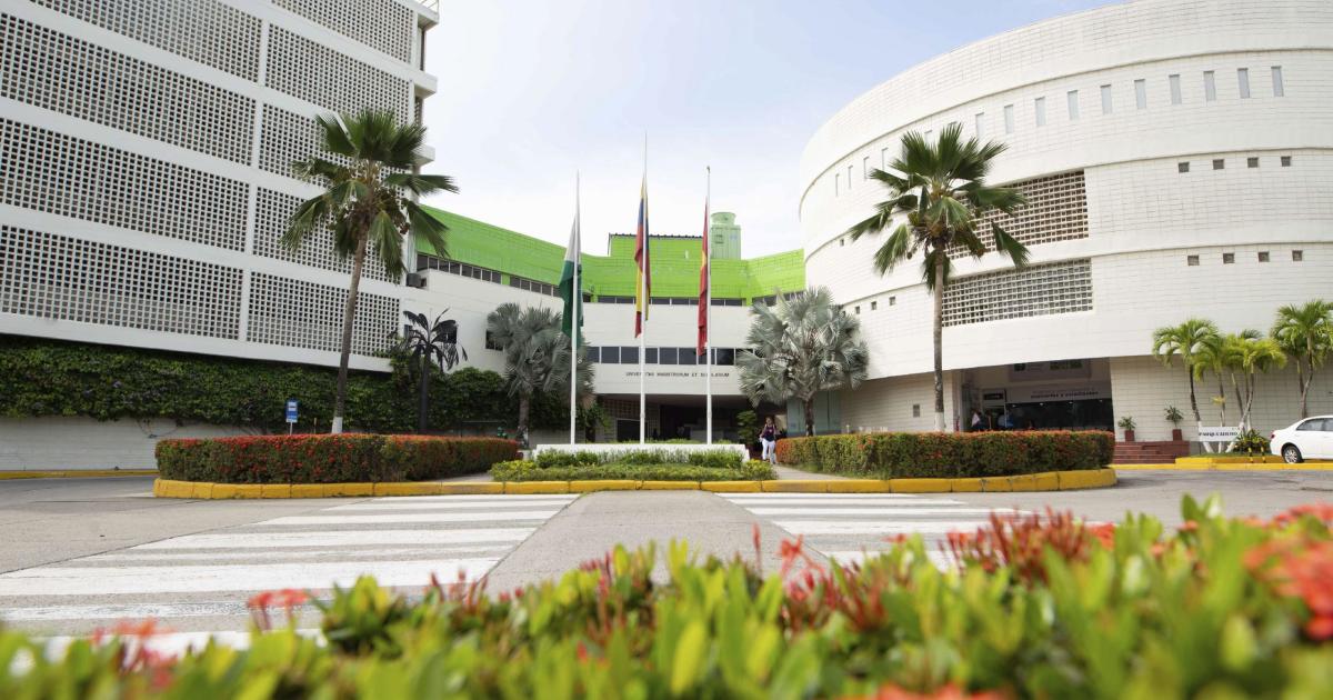 La UTB renovó su imagen y su oferta académica - Revista C-Level