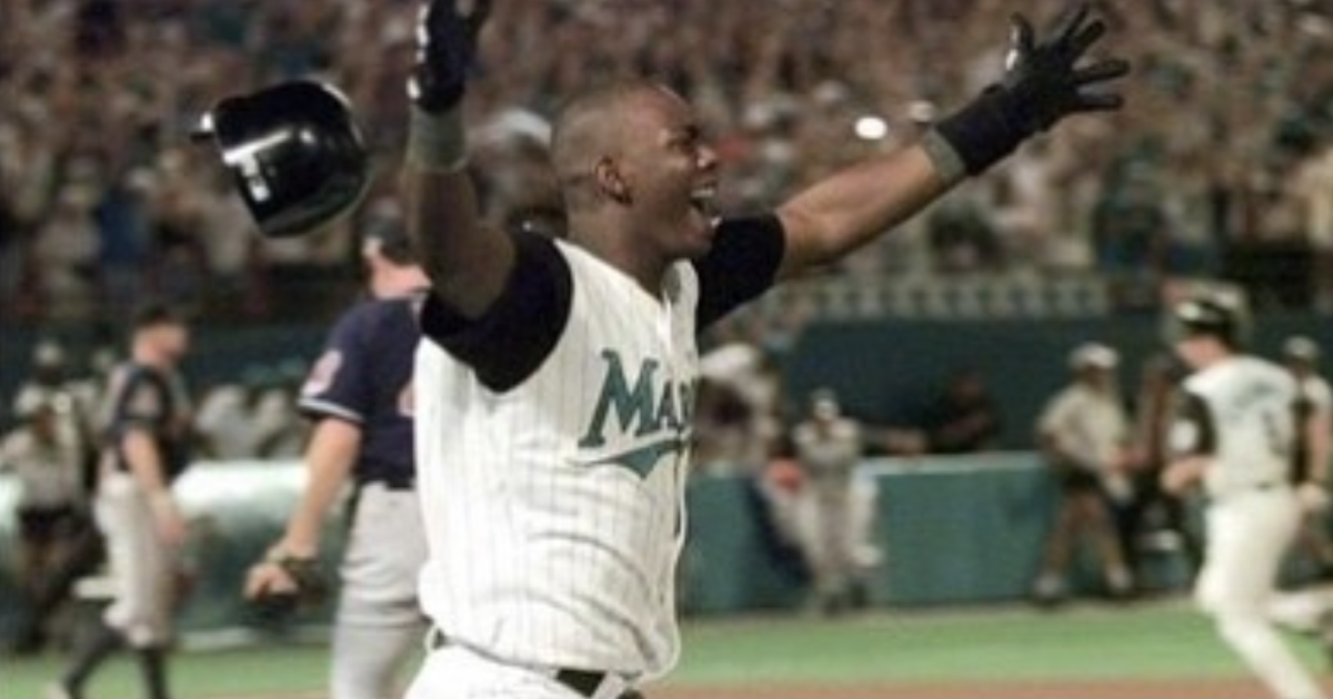 Edgar Rentería: Homenaje de la MLB al héroe colombiano de la Serie ...