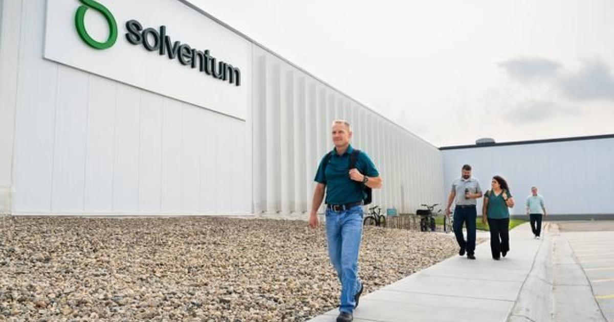 Solventum cumple un año y se consolida en salud global