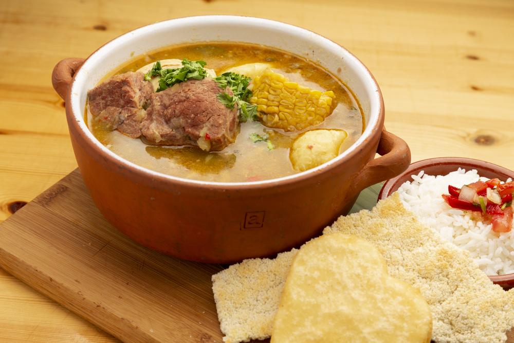 El corrientazo subió más de $3.000 pesos - Revista C-Level